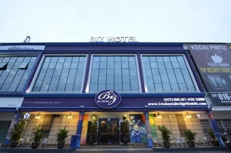 Biz Hotel - Batu Pahat
