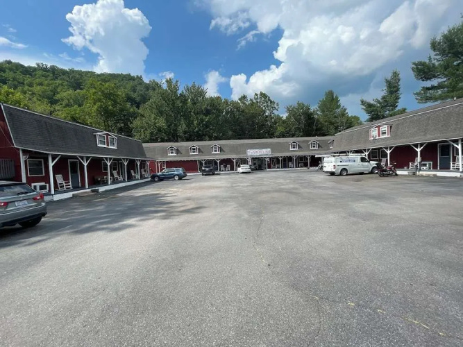 The Valley Inn - Maggie Valley, NC