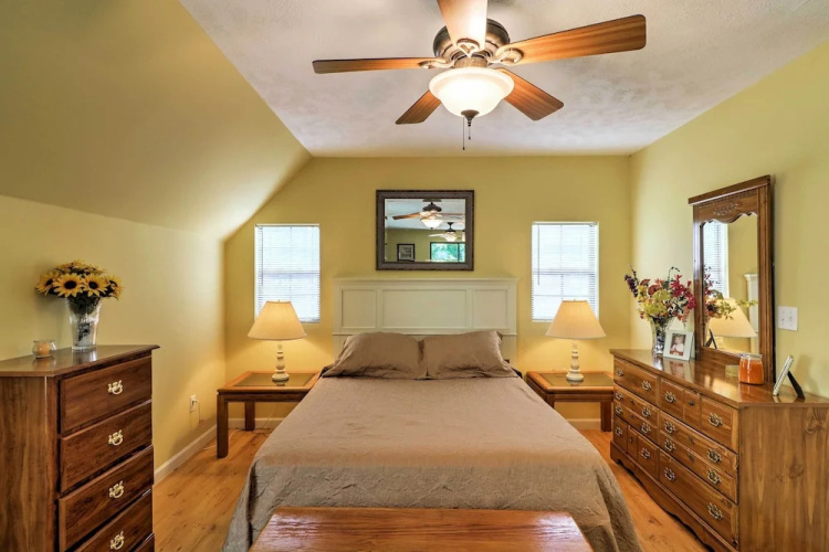 Historic Lafayette Retreat W/ Guest House! - Alabama