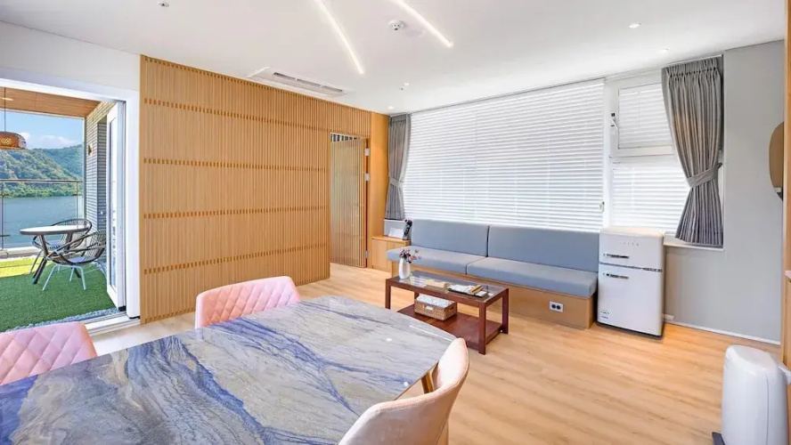 Gapyeong Laputa Resort - 금왕읍