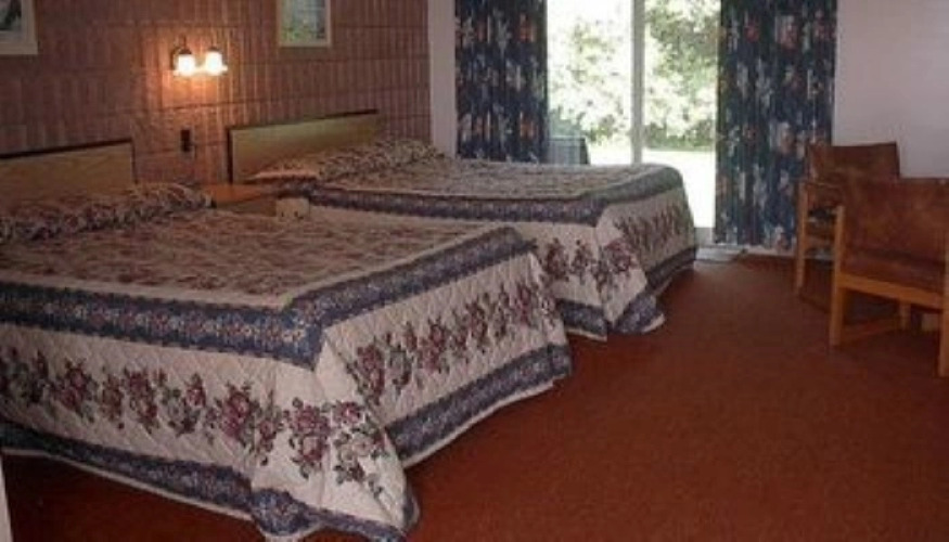 Top Notch Restaurant & Motel - Wiarton