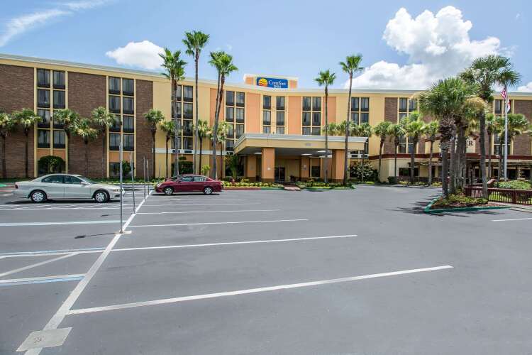 Comfort Inn & Suites Kissimmee By The Parks - Celebration, FL