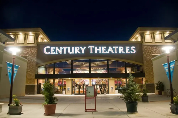 New Chic 2br Stay With Heated Pool Gym Mini Golf - Reno, NV