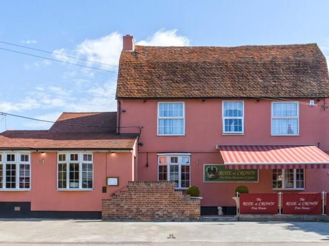 The Rose & Crown Free House - Mersea Island