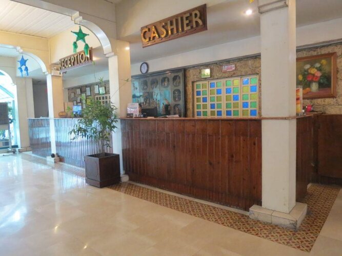 Garden Plaza Suites - Manila