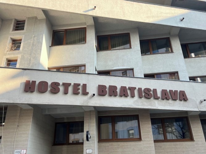 Izy Stay Hostel Bratislava - Bratislava