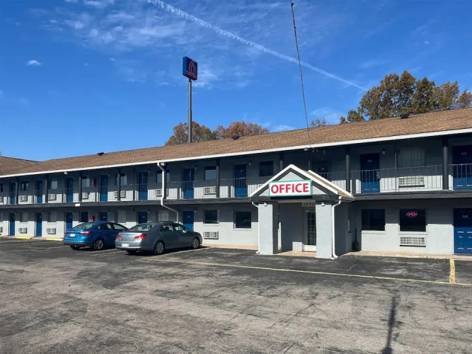 Studio 6 Suites Hurricane, Wv - Hurricane, WV