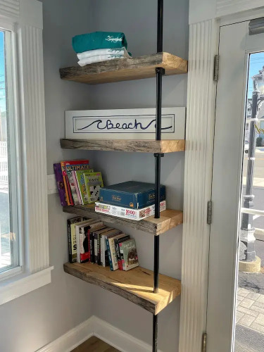 The Lamplight Inn - Lavallette, NJ