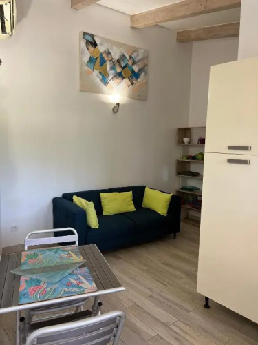 Pleasant Private Villa Located In A Garden Of 8000m2 With Trees - Porto-Vecchio