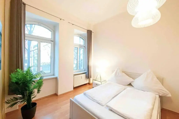 Altbauwohnung Direkt An Der Karli Mit Balkon - Netflix Inklusive - Leipzig