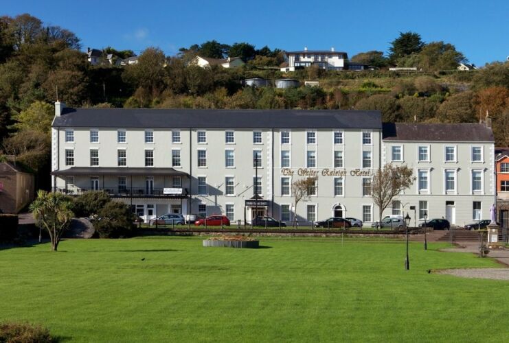 Walter Raleigh Hotel - Youghal