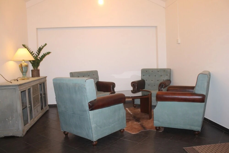 Millners Plaza - Tibro
