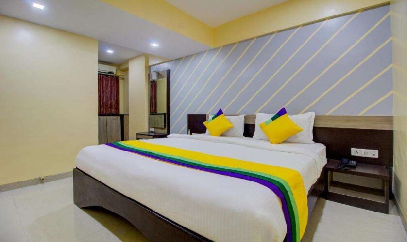 Itsy Hotels Prince Regency - Poona