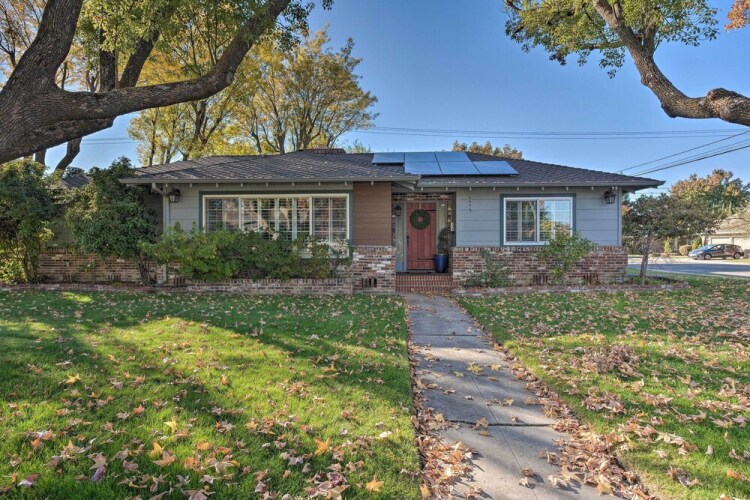 Spacious Wine Country Home: 1 Mi To Downtown Lodi! - Lodi, CA