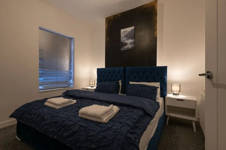 Bespoke 2-bed House In Stoke-on-trent - Staffordshire