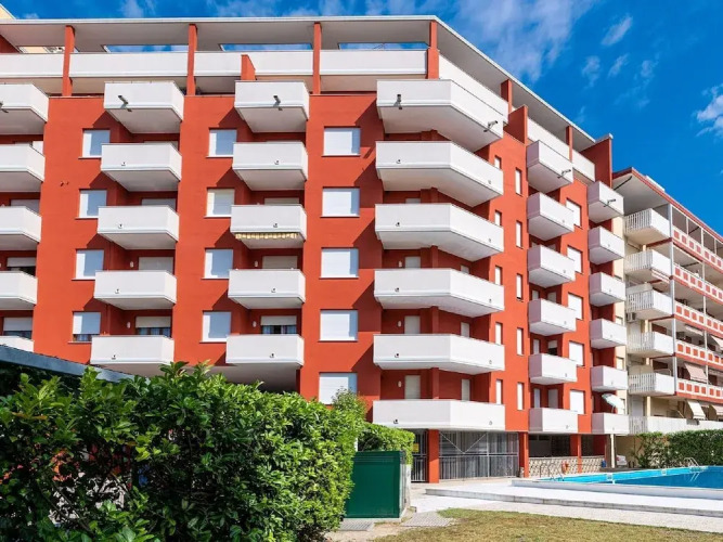 Lovely Holiday Home In Porto Santa Margherita With Pool - Caorle