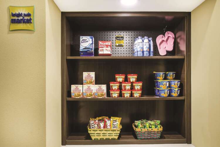 La Quinta Inn & Suites By Wyndham Oceanfront Daytona Beach - Daytona Beach, FL