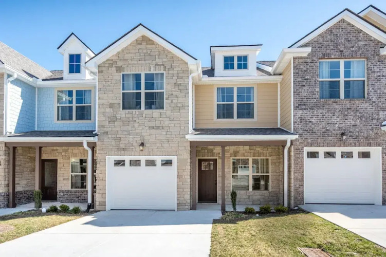 1 King 2 Queens Garage Yard Washer Dryer - SoundWaves at Gaylord Opryland, Nashville