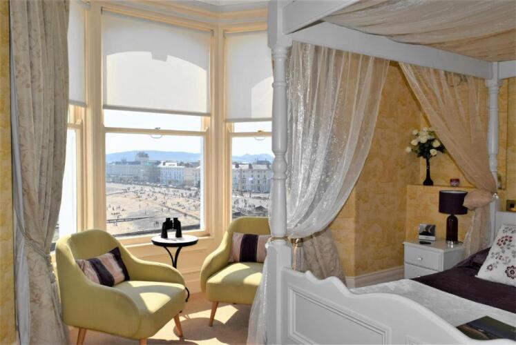 The View Guest House - Llandudno