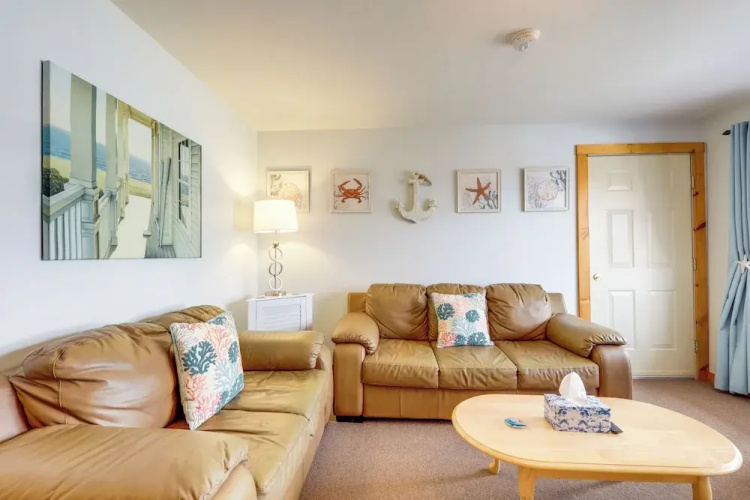 Wells Vacation Rental ~ 1 Mi To Beach Access! - Sanford, ME