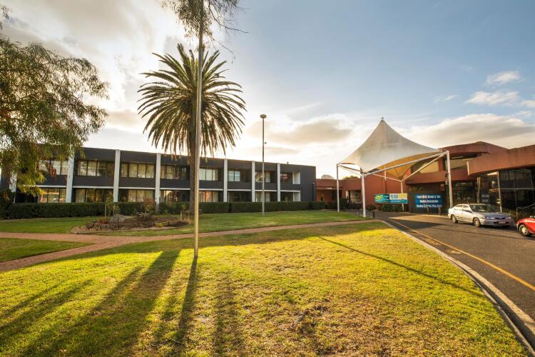 Nightcap At Seaford Hotel - Shire of Mornington Peninsula