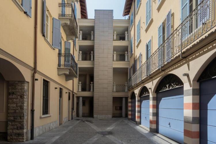 White Flat In Como City Center By Rent All Como - Como