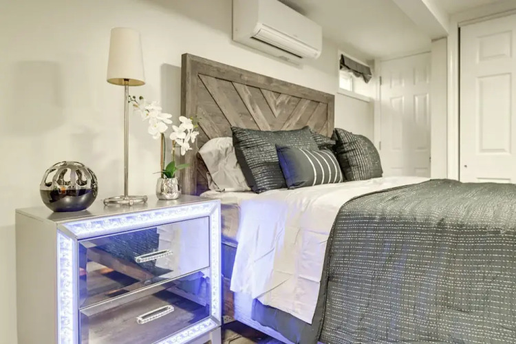 Walkable Elmont Studio: 19 Mi To New York City! - Port Washington, NY