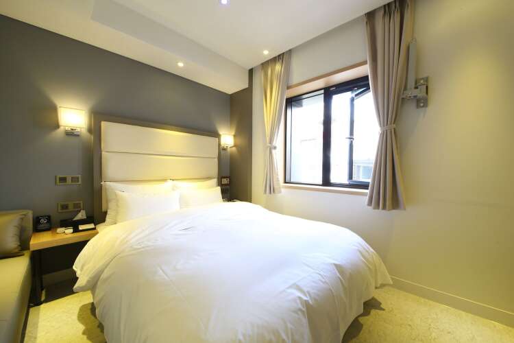 Brooks Hotel - 용남면