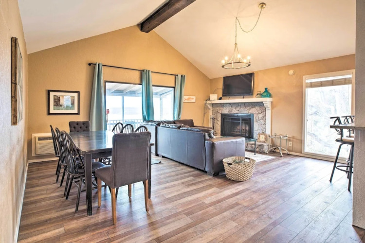 Resort Home W/ Hot Tub On Lake Of The Ozarks! - Sunrise Beach, MO