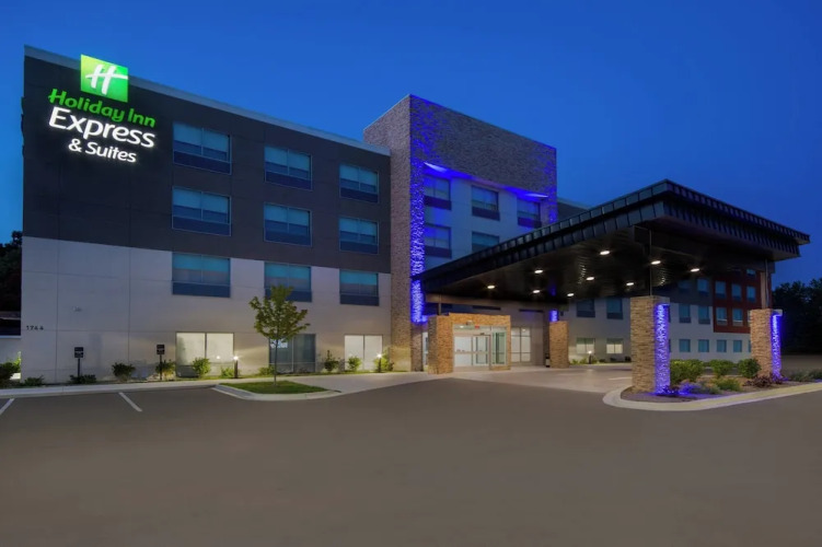 Holiday Inn Express & Suites Muskegon - Grand Haven By Ihg - Grand Haven, MI