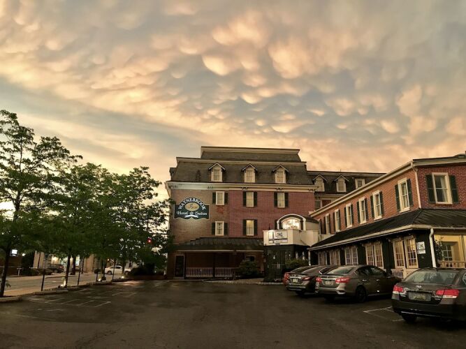 Waynebrook Inn, Est 1865 - Morgantown, PA