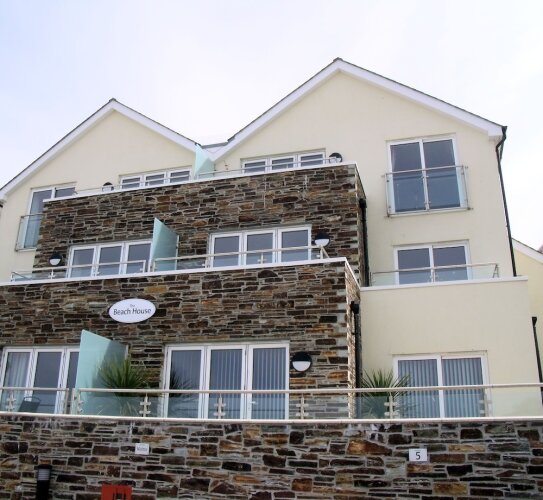 The Beach House & Porth  Sands Apartments - Lusty Glaze Beach