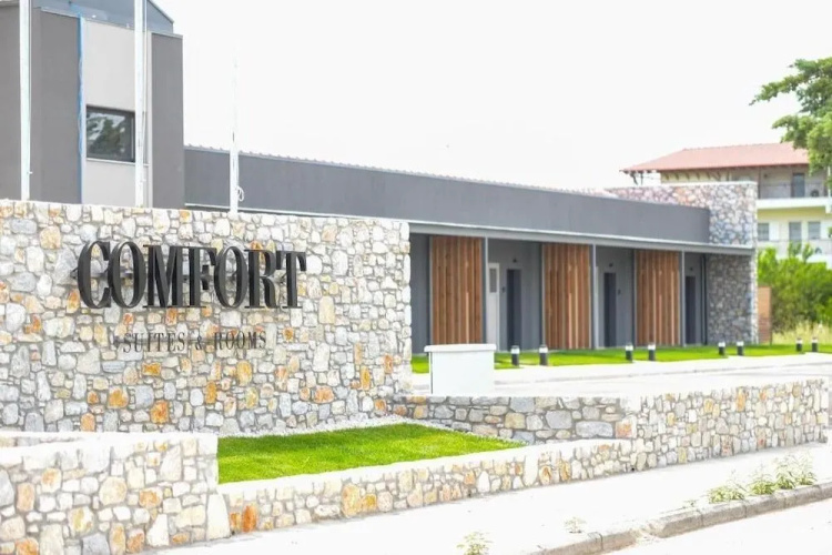 Comfort Suites And Rooms - Ларисса