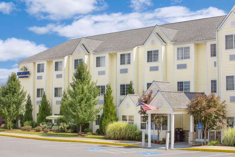Microtel Inn & Suites By Wyndham Beckley East - Beckley, WV