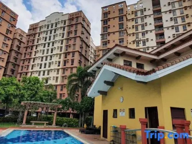 Near Manila Airport, "Hotel Style" Studio Condo With Kitchen + Pool, 5g - Las Piñas
