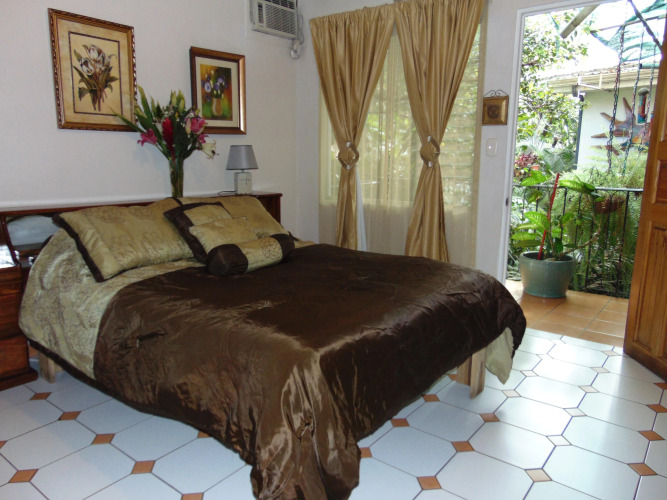 Casa Lima Bed & Breakfast - San José