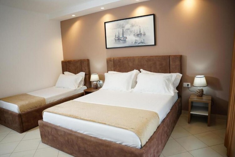 Atrium Deluxe Resort - Golem