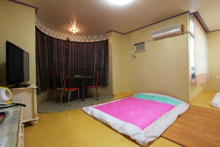 Sokcho Carlsbed - Pyeongchang-gun