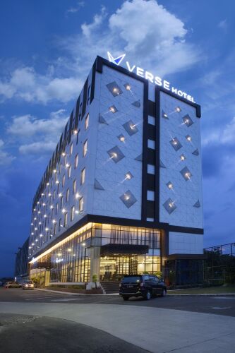 Verse Hotel Cirebon - Cirebon