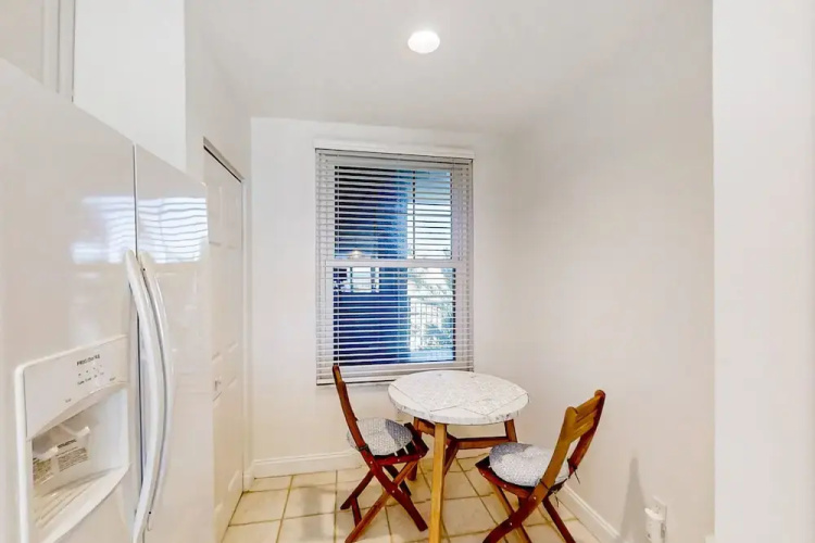 Beautiful Oceanfront Getaway W/shared Pool, Central Ac, Elevator, & W/d - Amelia Island, FL
