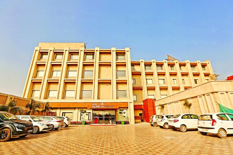 Hotel Home In By Amrik Sukhdev - Sonipat