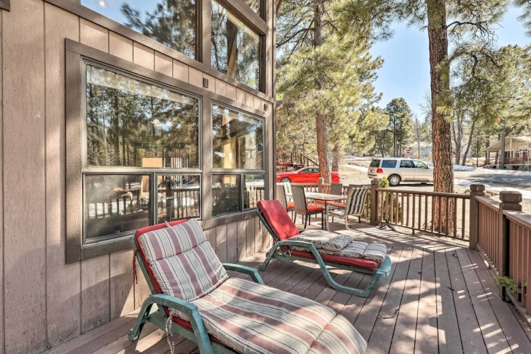 Munds Park Cabin W/ Fire Pit & Wraparound Porch! - Munds Park, AZ