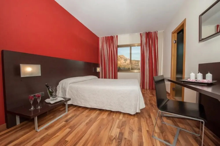 Hotel Bruc - Municipio de Manresa