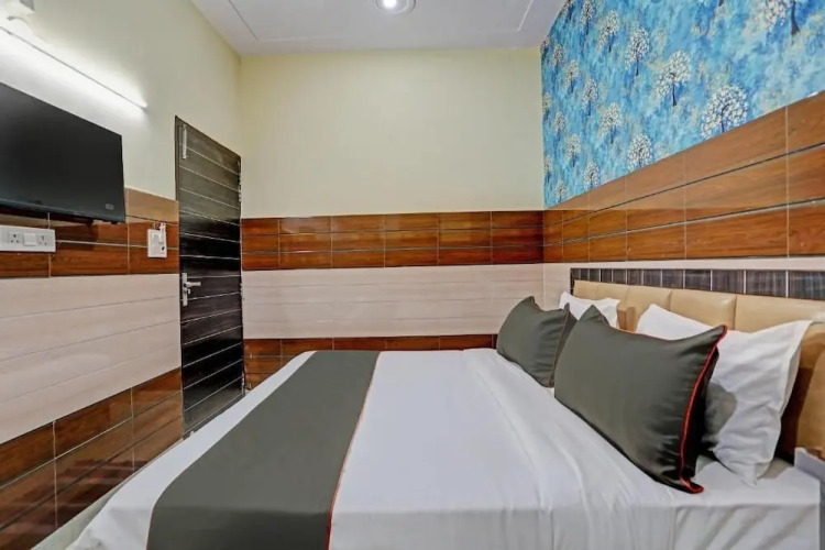 Hotel Lyf Suites Noida 63 - Ghaziabad