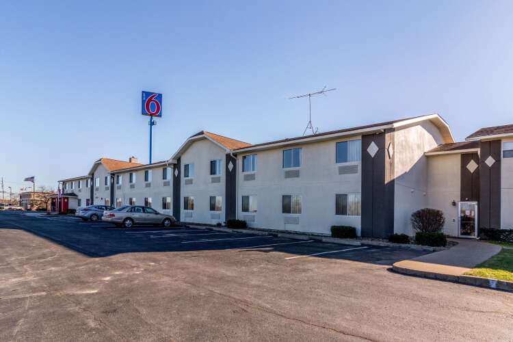 Motel 6 Barkeyville, Pa - Sandy Lake, PA