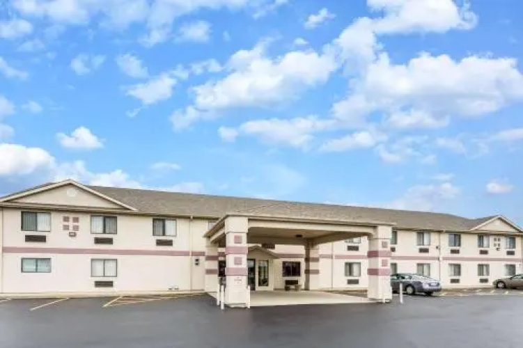 Super 8 Yorkville - Plano, IL