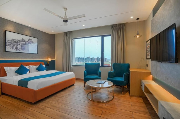 Hotel Highway Greens Near Vr Punjab Mall Airport Road Mohali Chandigarh - Mohali