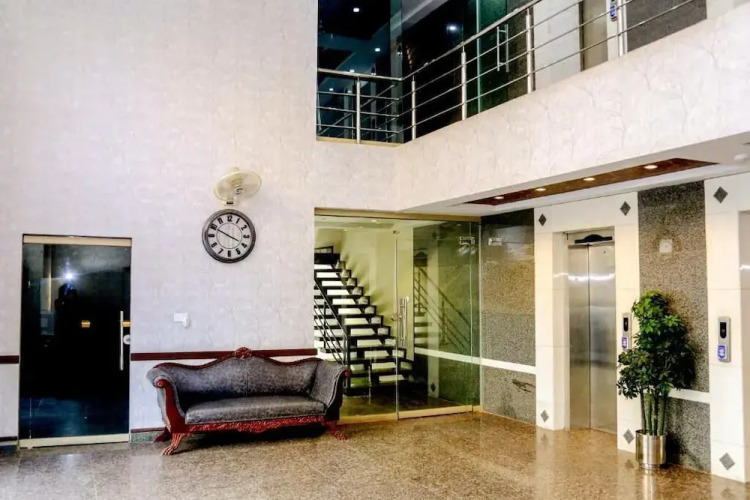 Gulberg Suites - 라호르