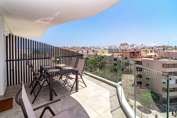 Inf4.6p - Spacious Holiday Home In Estepona - Estepona