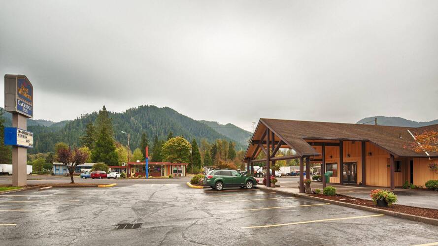 Oakridge Inn & Suites - Oakridge, OR